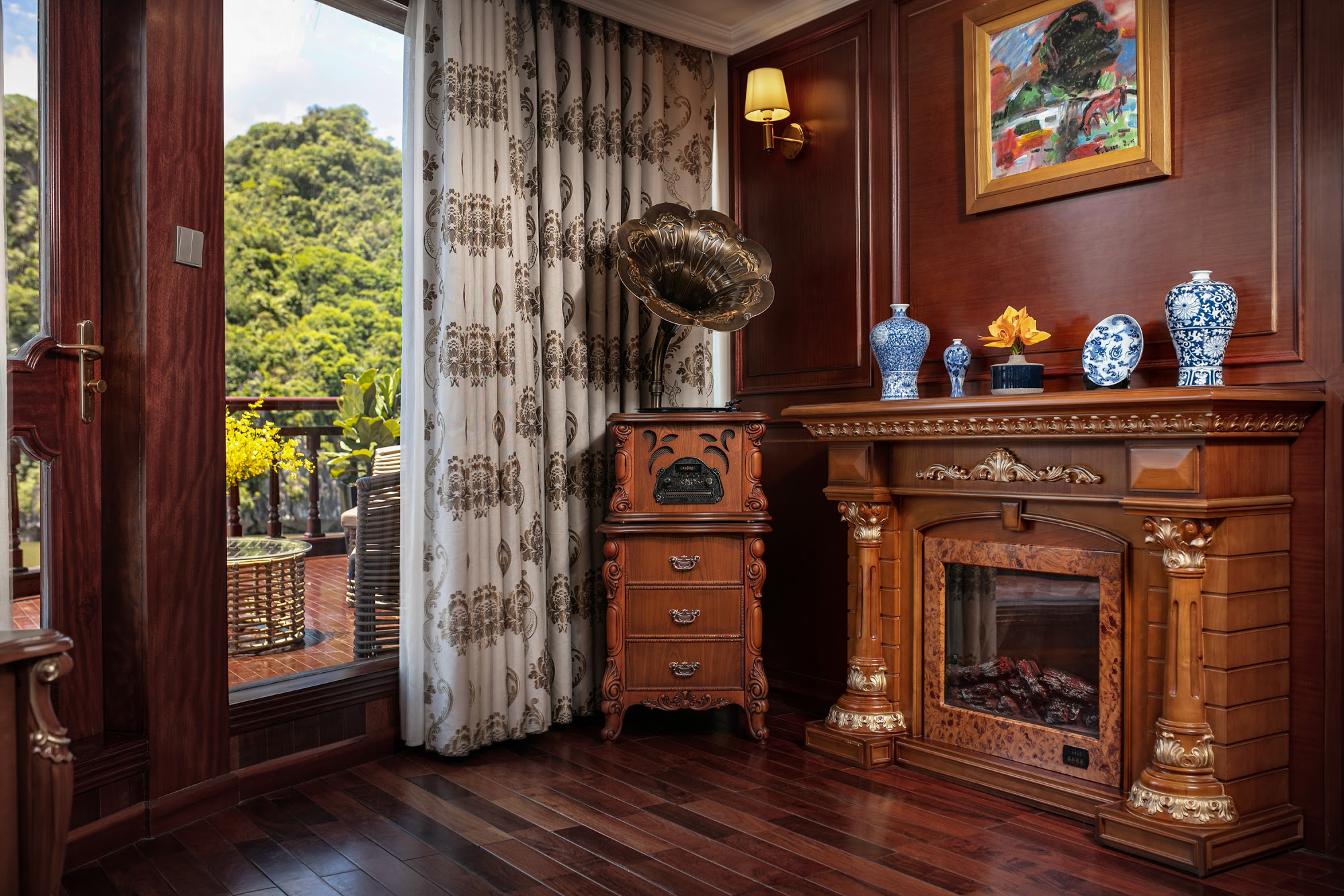 Emperor Cruise Ha Long Bay 2 Days 1 Night